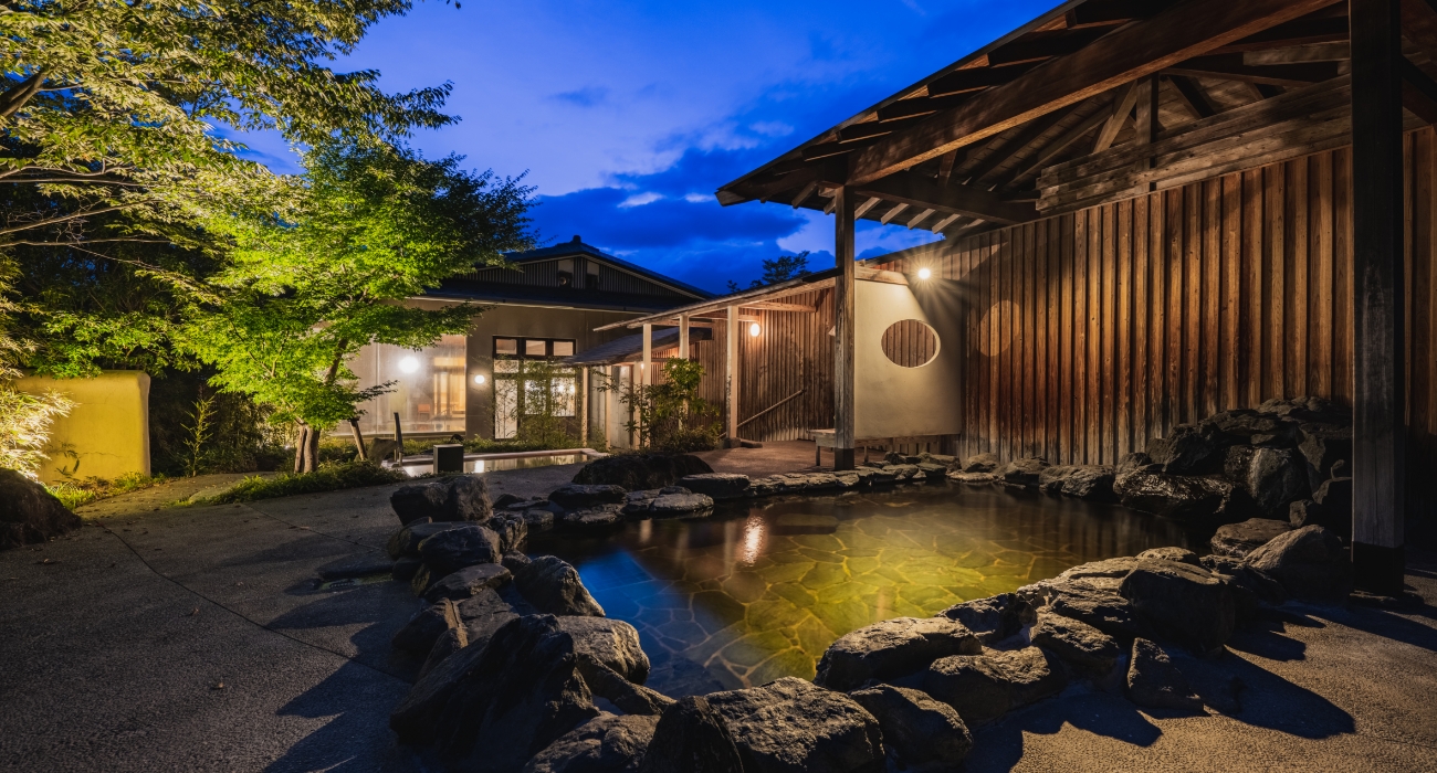 露天風呂花と月 - おとぎの宿米屋